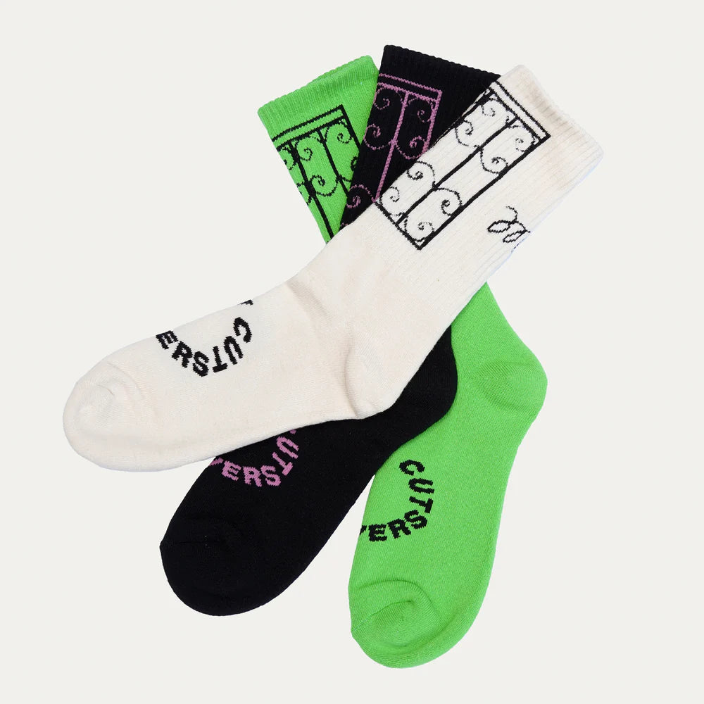 Gate Socks – Momo Gordon